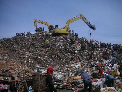 Pacific.scoop.co.nz » New project takes aim at Jakarta’s mountain of ...